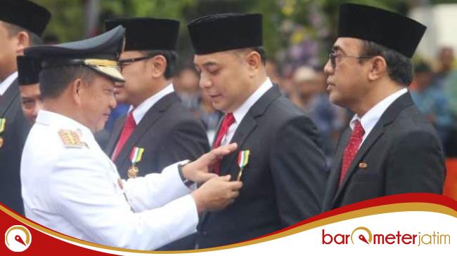 Kota Pahlawan Raih 2 Penghargaan di Hari Otoda, DPRD Surabaya Puji Kinerja Eri Cahyadi!